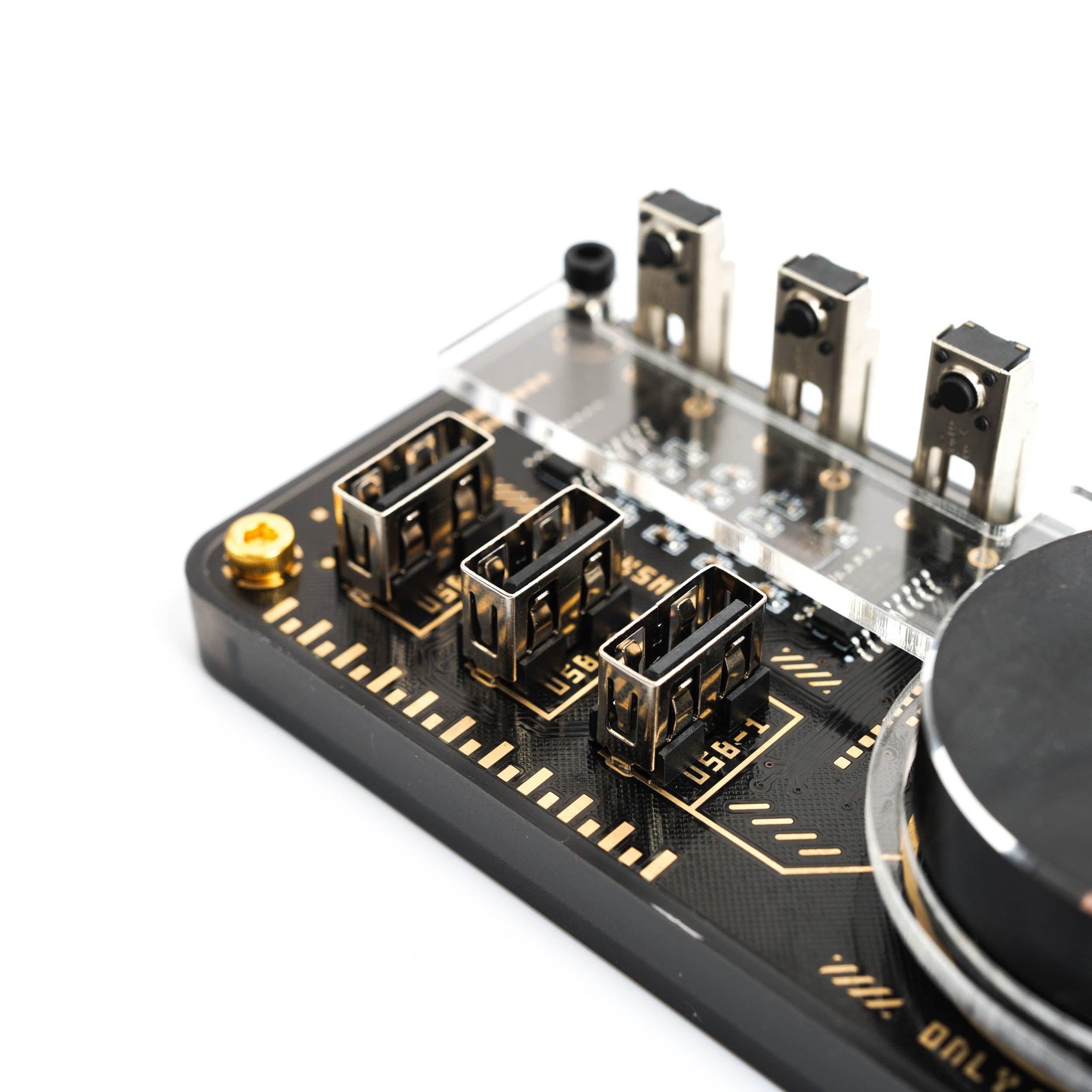 GeekHUB An EDC Essential Hub